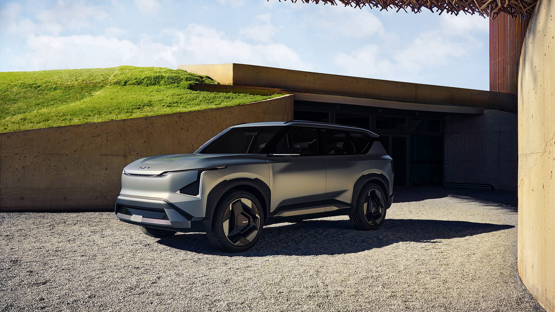 Kia EV5 interior, exterior and color images.
