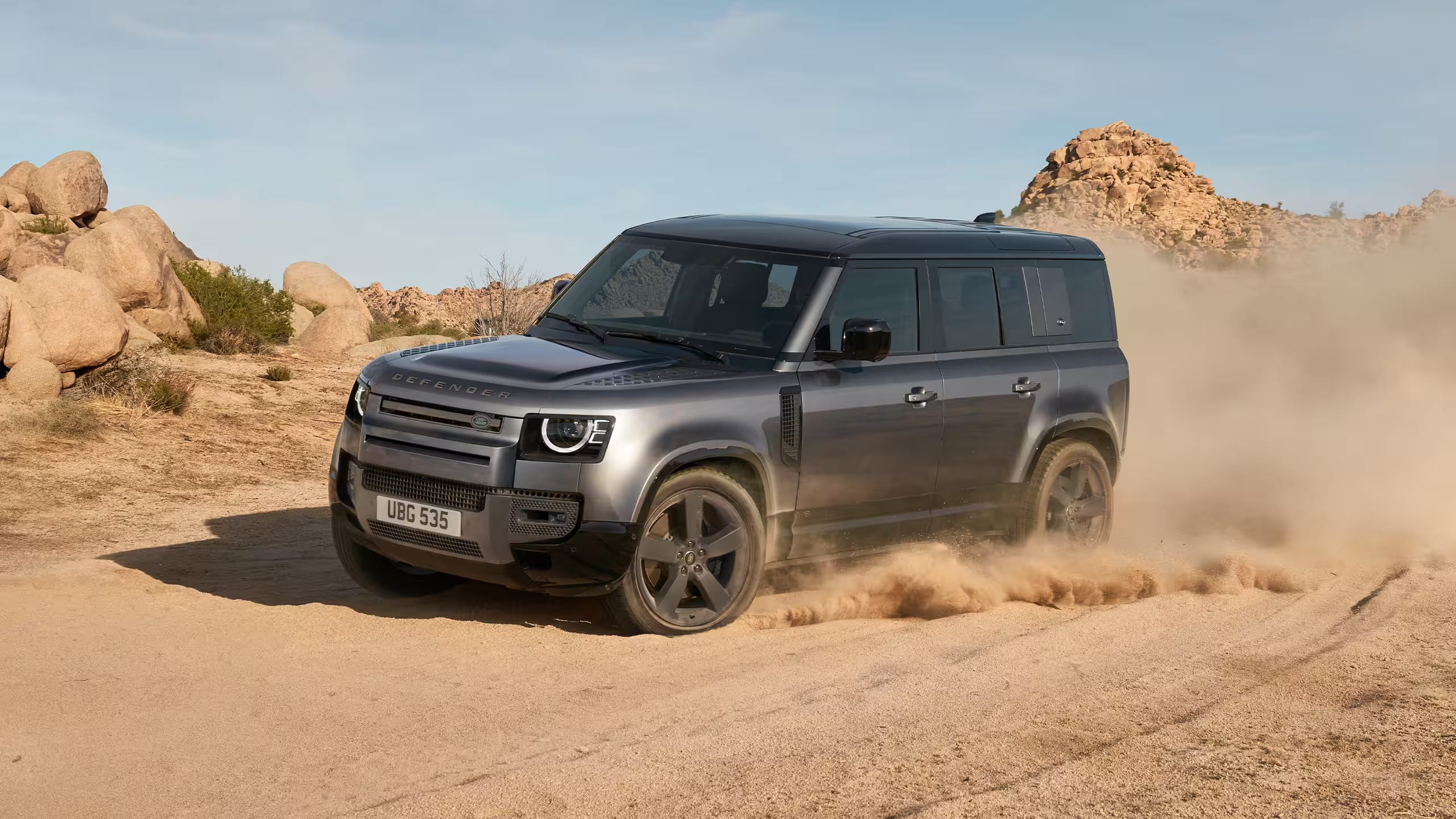 Land Rover Defender Loan EMI Calcuator: Get best loan offers